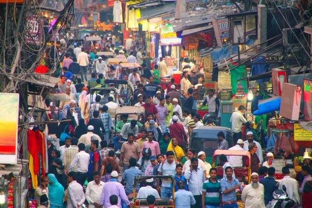 Explore Shopping In 10 Old Delhi Bazaars - Inditales