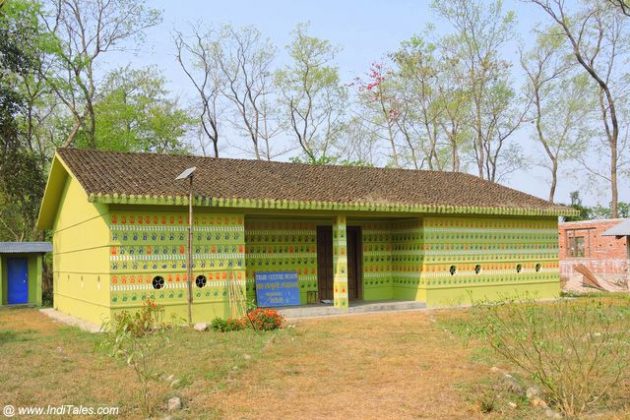 Meet The Lovely Tharu Tribals Of Terai - Inditales