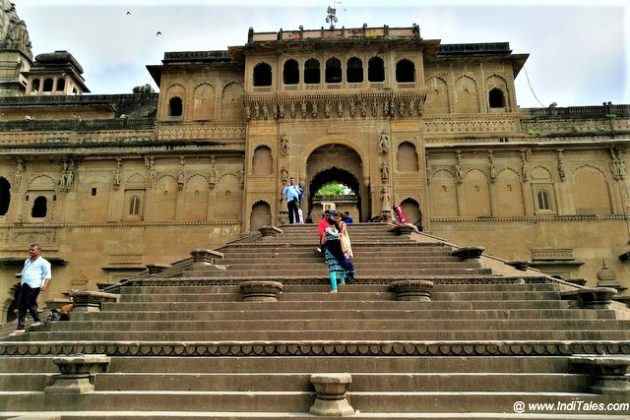Maheshwar - Ancient City Of Rani Ahilya Bai Holkar - Inditales