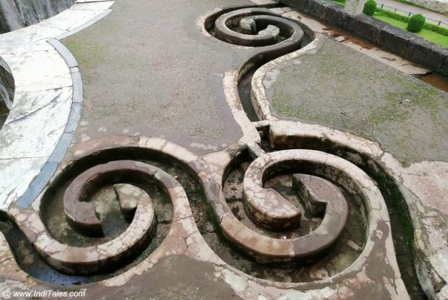 Ancient Water Management System At Mandu In MP - Inditales