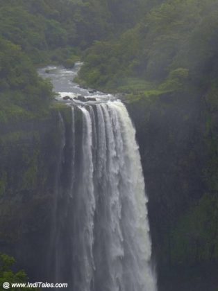 Monsoon Road Trip To Surla Falls - Day Trip From Panaji - Inditales