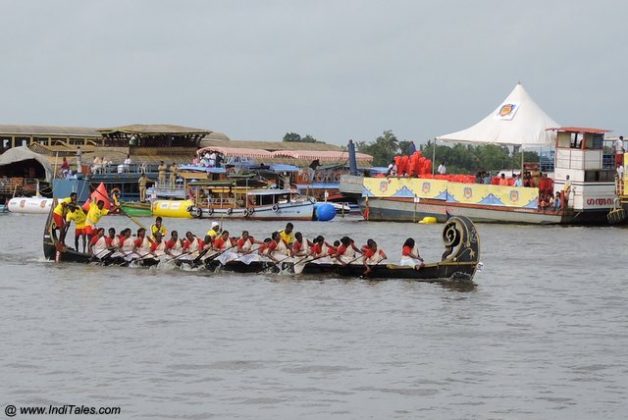 Kerala Snake Boat Race - Action On Backwaters - Inditales