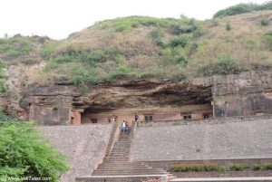 Bagh Caves With Wall Paintings And Block Prints - Inditales