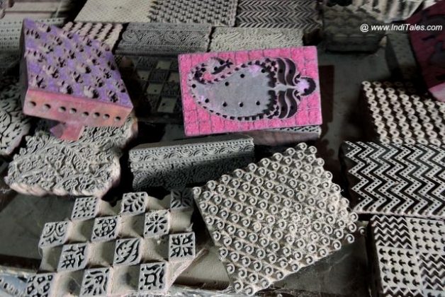 Bagh Caves With Wall Paintings And Block Prints - Inditales