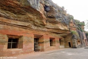 Bagh Caves With Wall Paintings And Block Prints - Inditales