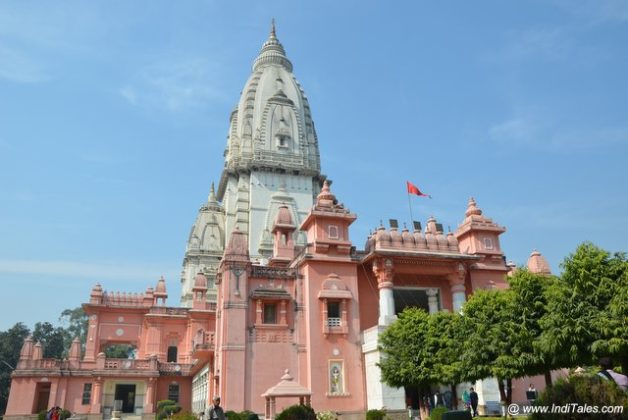 KASHI VISHWANATH TEMPLE AT THE HEART OF KASHI YATRA